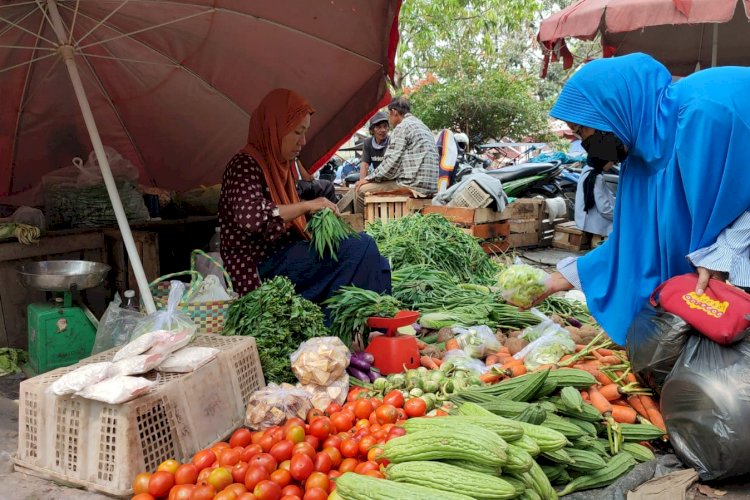Harga Sayur Mayur Di Pasar Palembang Merangkak Naik Capai Dua Kali
