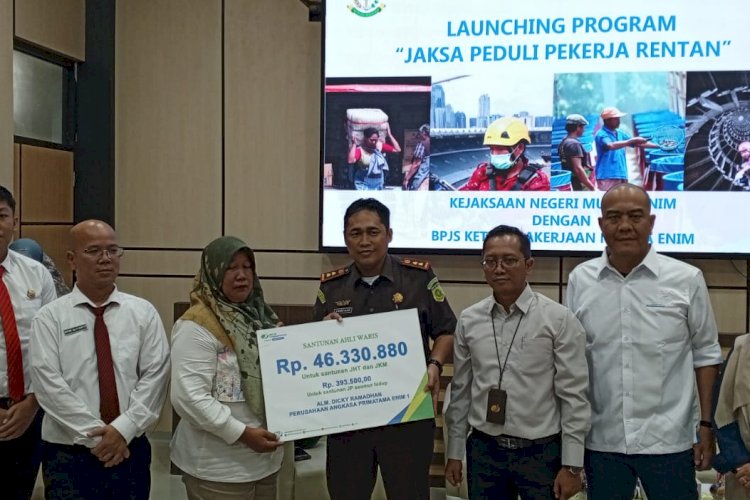 Kejari Muara Enim Gandeng Perusahaan Lindungi Pekerja Rentan Lewat ... Kejari Muara Enim Gandeng Perusahaan Lindungi Pekerja Rentan Lewat ...